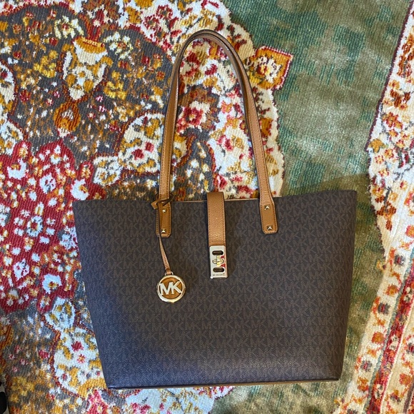 Michael Kors | Bags | Authentic Michael Kors Tote Bag Purse | Poshmark